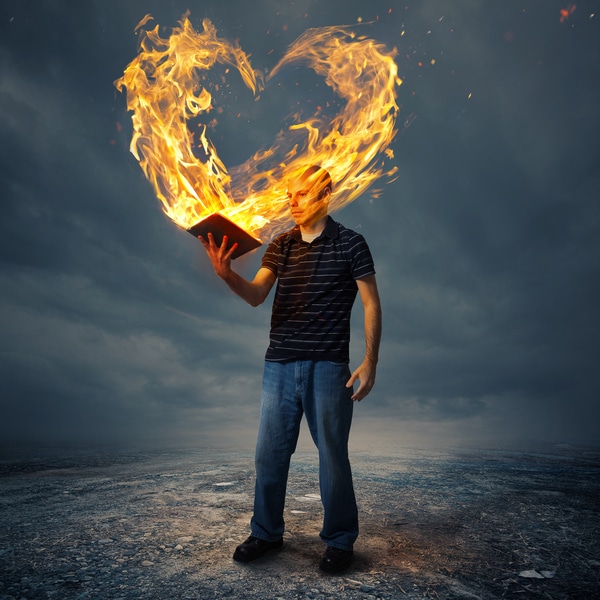 ¿Cómo enciende la Palabra de Dios un corazón? ⋆ Effie Darlene Barba